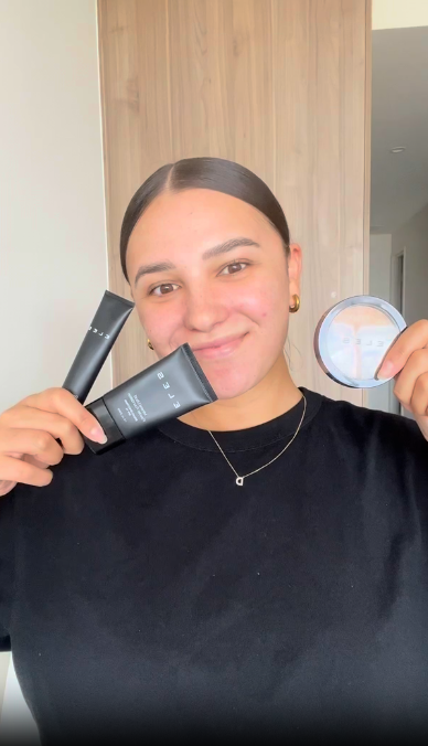 ELES Mineral Liquid Powder Foundation SPF 15